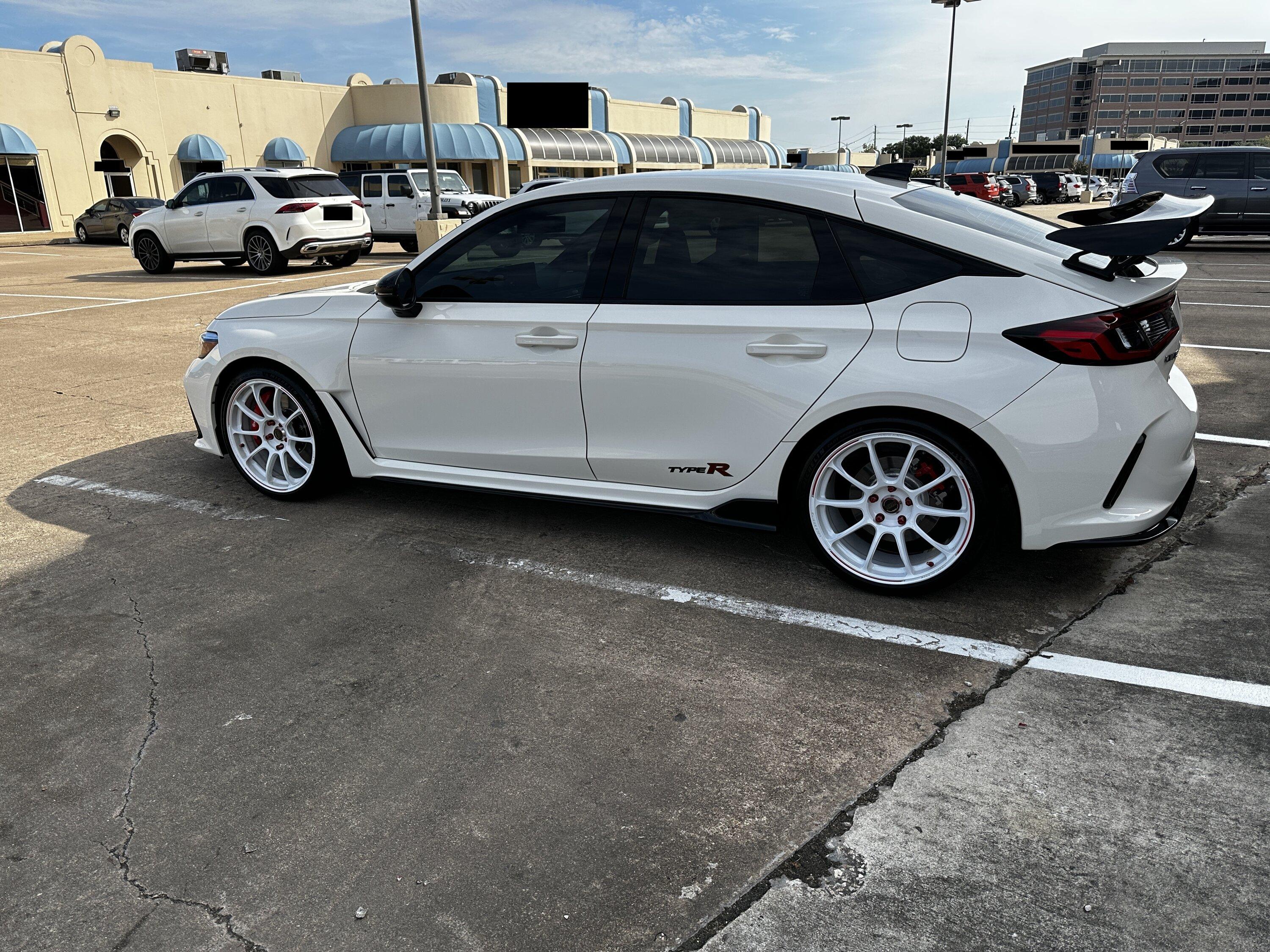 Championship White FL5 on Rays ZE40 RW Limited Wheels | CivicXI - 11th ...