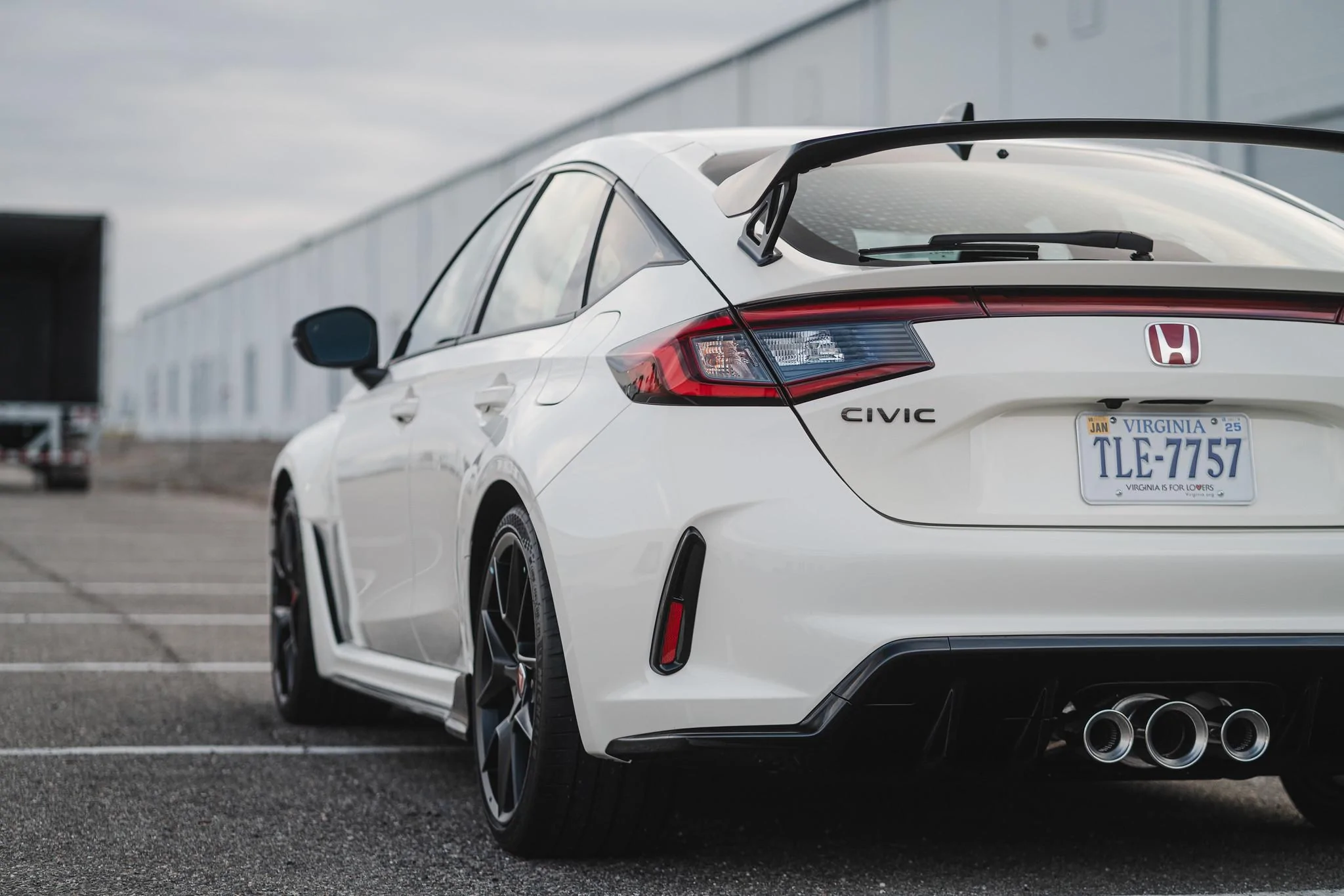Official CHAMPIONSHIP WHITE FL5 Type R Photos Thread | Page 15 | CivicXI - 11th Gen Civic Type R ...