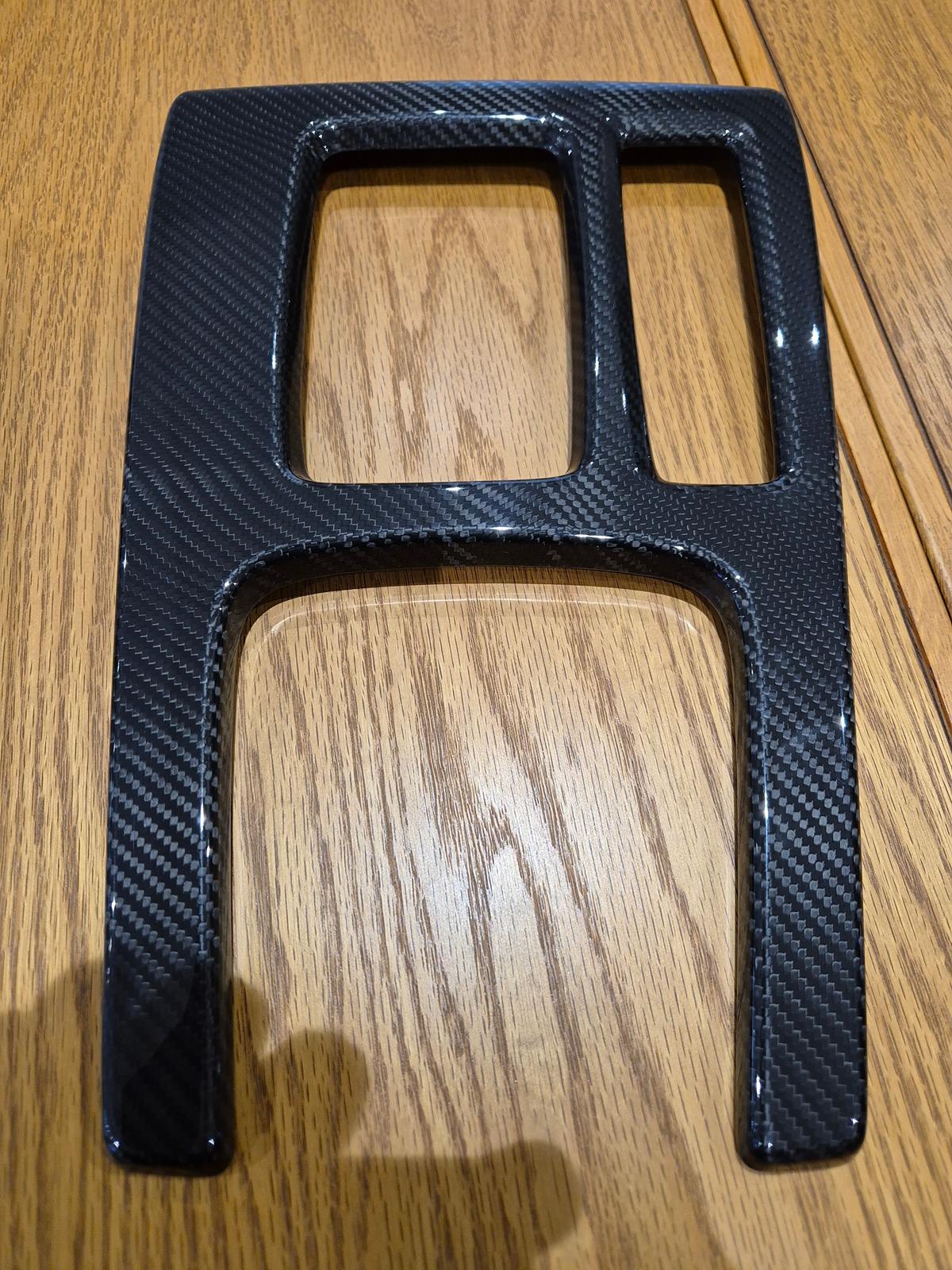 Transforming my interior with some Carbon Fiber 😋 from CarbonMyRide ...