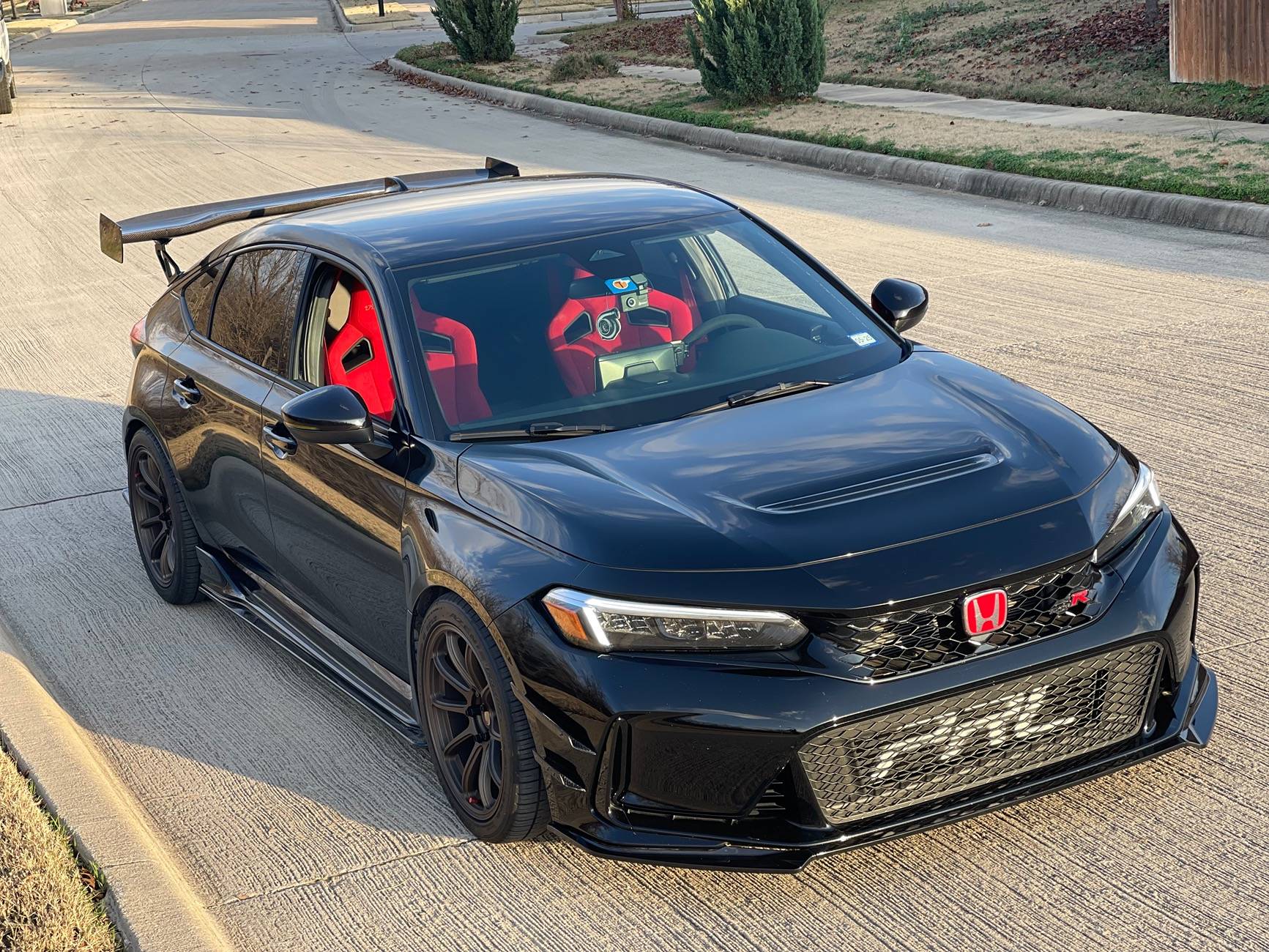 Texas - OEM PARTS (CF wing, shift knob), OLM wing, 18’s wheels and more ...