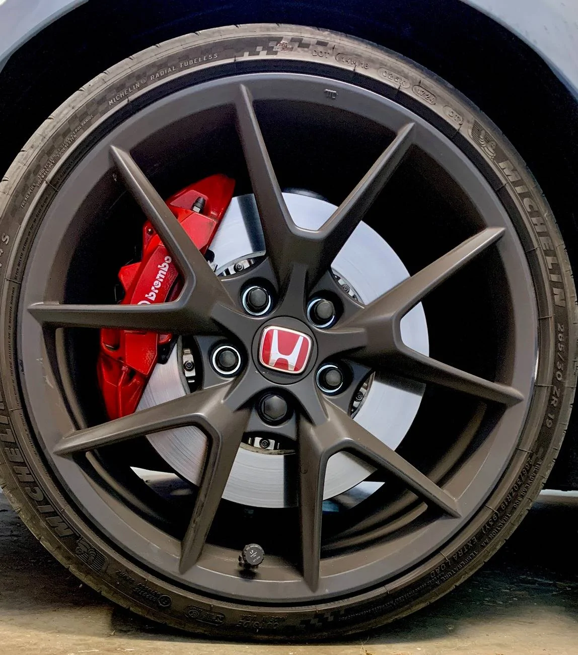 FL5: Wheel Locks? | CivicXI - 11th Gen Civic Type R (FL5), Hybrid, Si ...
