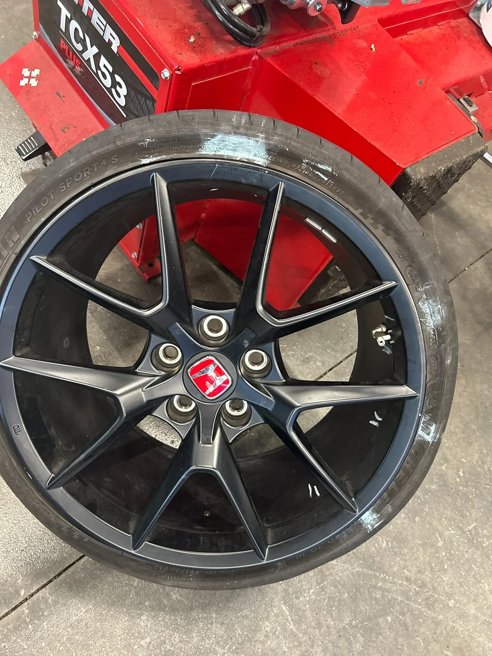 Another not so good dealer experience with the dumb reverse mount ...