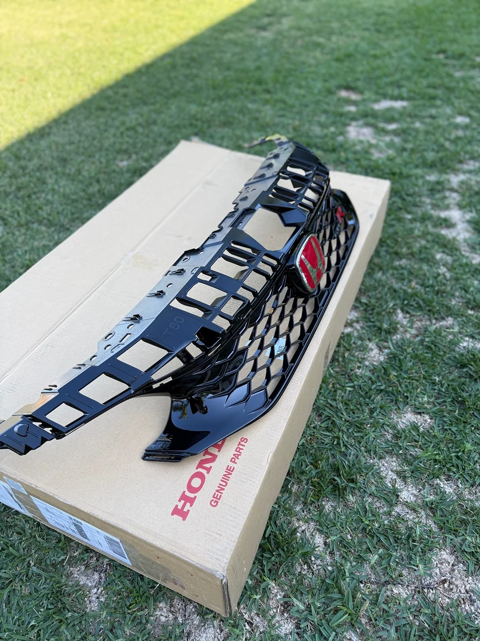 California - FL5 Type R Front Grill (upper) with Emblems | CivicXI ...